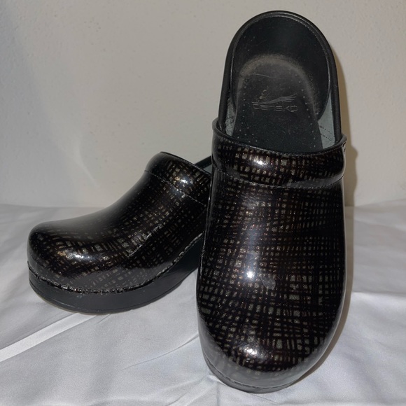 Dansko | Shoes | Womens Dansko Clogs Size 36 | Poshmark